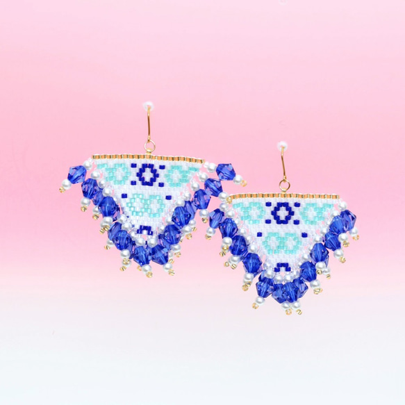 幾何学模様のじゃらじゃらピアス ピアス（フック・チェーン） ぱっちん 通販｜Creema(クリーマ) 2854074