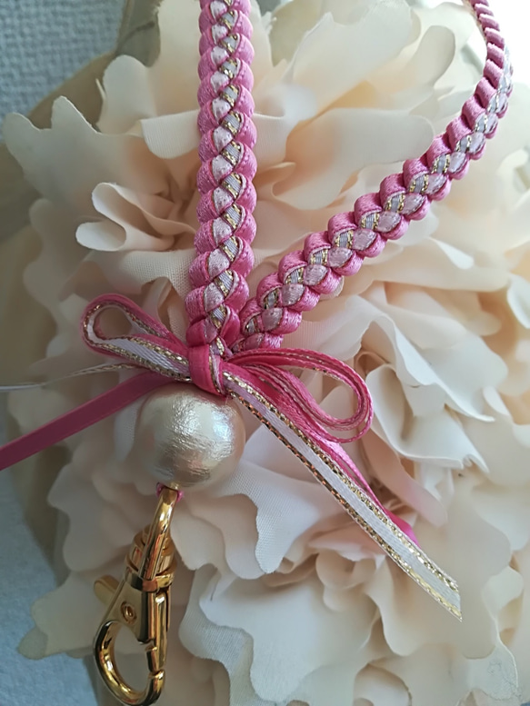 華やかリボンレイ ネックストラップ tokko 通販｜Creema(クリーマ)