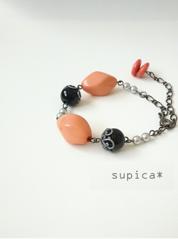 s9_BL181 小悪魔 ピンクとブラックのブレスレット ブレスレット supica* 通販 4008302｜Creema(クリーマ)