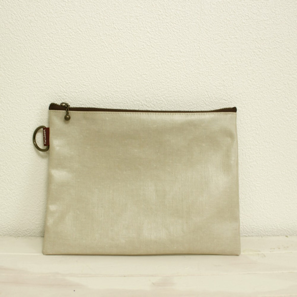 ラミネート生地 ぺたんこポーチ / 無地アイボリー ポーチ maruboom 通販 12693374｜Creema(クリーマ)