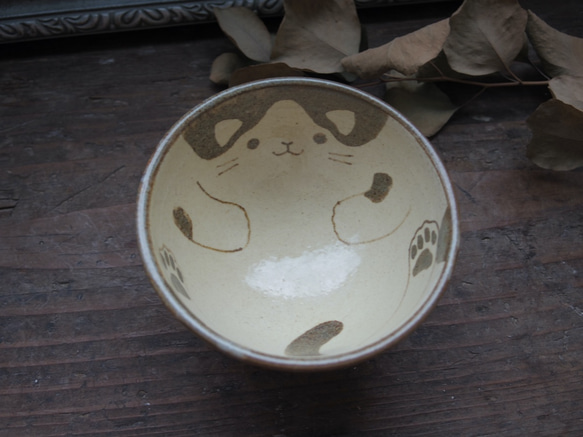 [SALE] ハチワレネコ 飯碗 茶碗・めし碗 つぐみ製陶所 通販｜Creema(クリーマ)