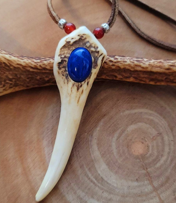 鹿の角 ラピスラズリ ネックレス ネックレス・ペンダント 鹿角工房〜イランカラプテ〜 通販｜Creema(クリーマ) 12162857