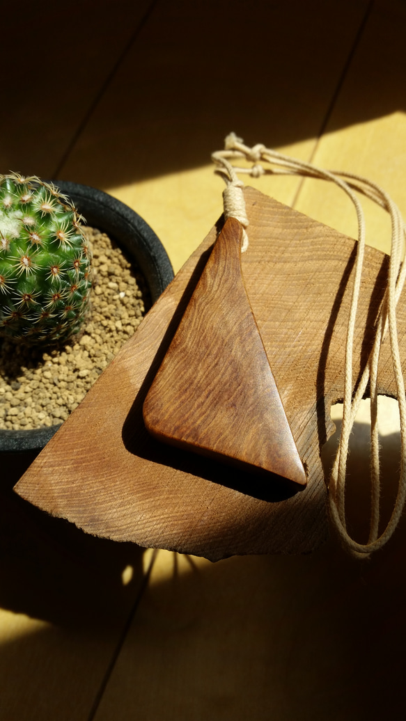 屋久杉 ブロック ペンダント ネックレス・ペンダント（メンズ） 滝の香 通販｜Creema(クリーマ) 3984723