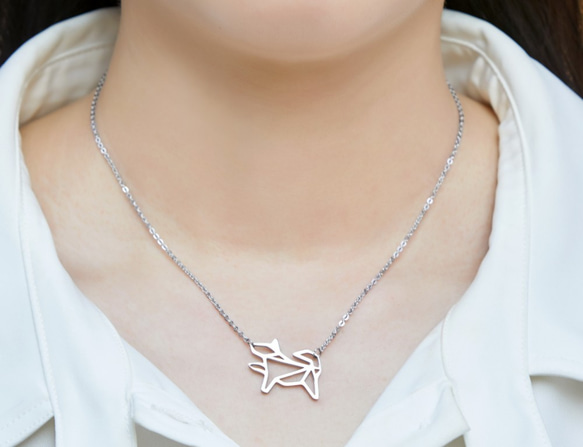 犬-幾何学的な短鎖シリーズ-抗アレルギー医療用鋼 チョーカー 吳小姐 通販 12678776｜Creema(クリーマ)