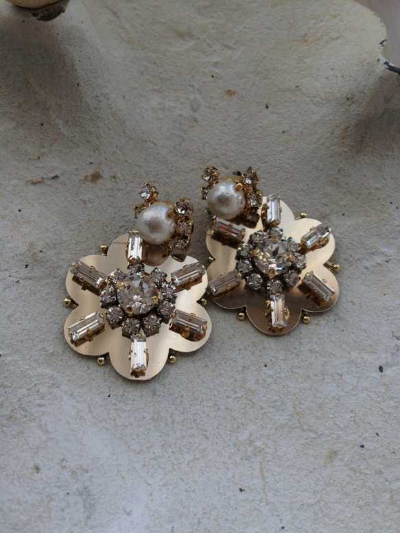 snow christal*gold ピアス（フック・チェーン） mignon♡ 通販 444211｜Creema(クリーマ)