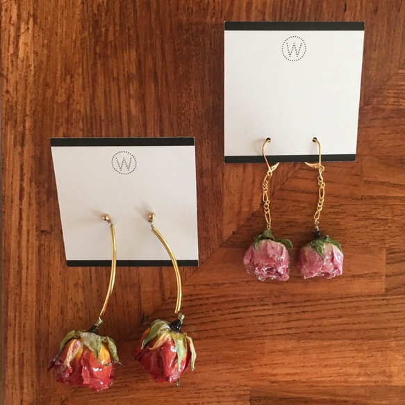 バラの一輪ピアス ピアス（フック・チェーン） W(ダブユー) 通販 4018013｜Creema(クリーマ)