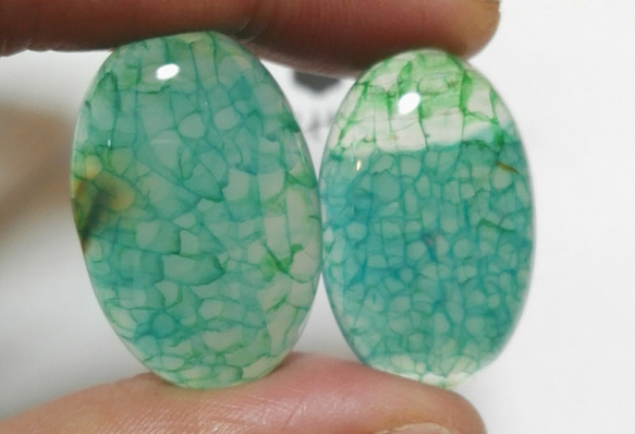 2pcs 涼しげなグリーンカラーの Druzy Geode Agate オーバルカボションルース 30x20x7㎜ 天然石 hirokichi ...