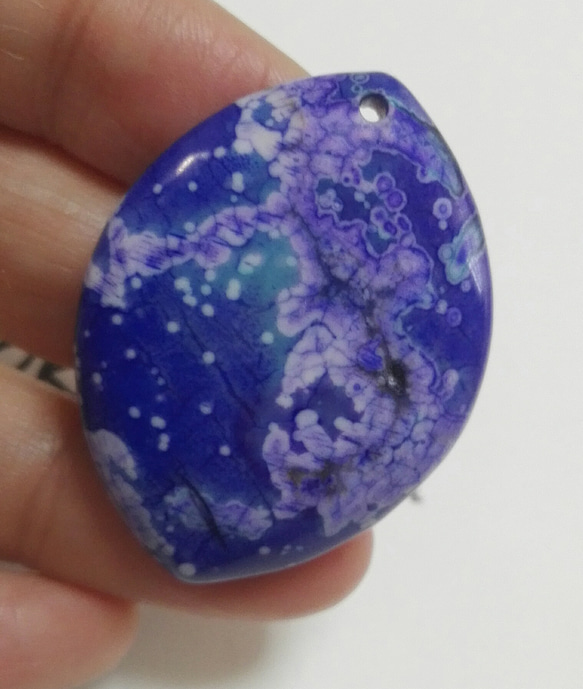 難あり特価 銀河のような色彩が美しいターコイズカラーリングペンダントビーズ 41x31x8㎜ ビーズ hirokichi mam 通販 ...