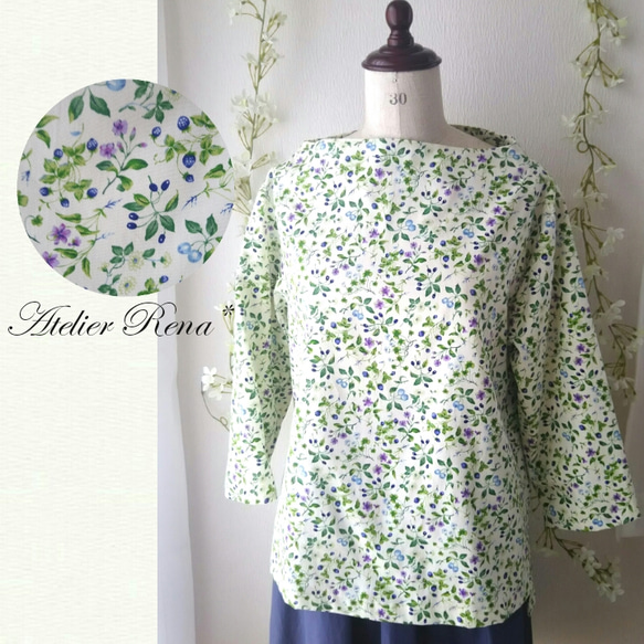 ベリーとお花のボトルネックトップス ブラウス Atelier Rena* 通販｜Creema(クリーマ) 4131788