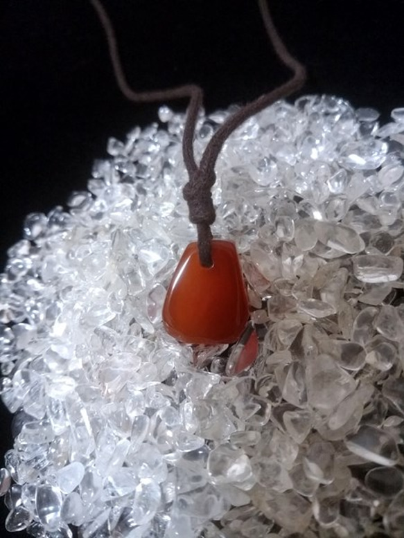 カーネリアン 穴あきタンブル ネックレス・ペンダント せんとば～な～堂 通販 5376080｜Creema(クリーマ)