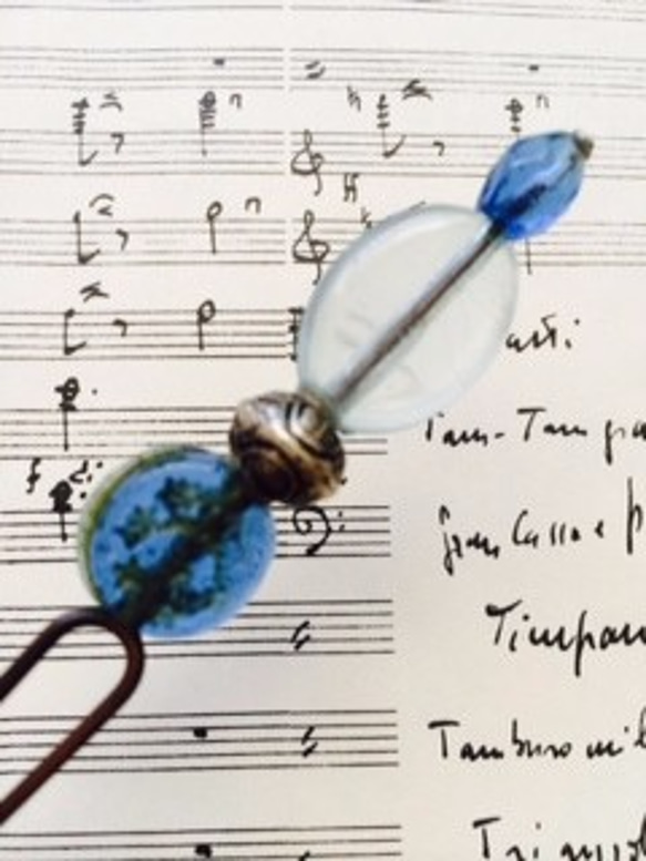 ビンテージビーズの爽やかブルーの玉かんざし「空鏡」 かんざし あかむらさき 通販 4337592｜Creema(クリーマ)