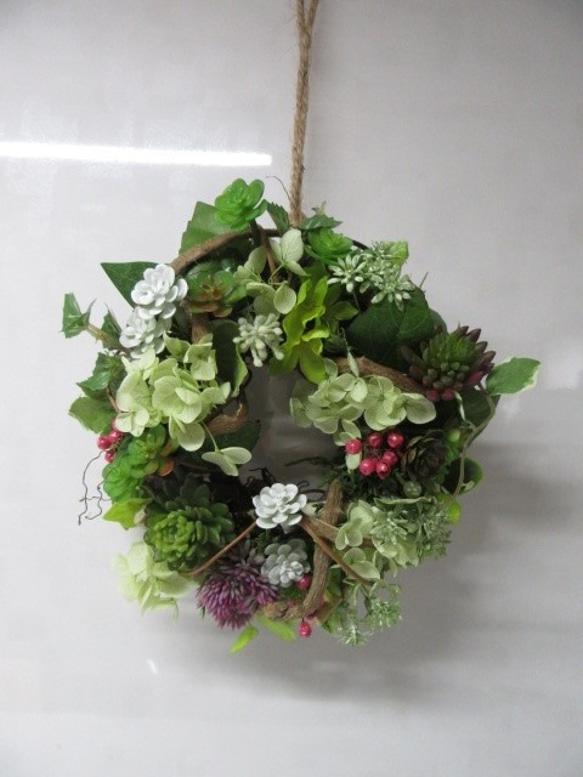 グリーンリースwith多肉 アートフラワー 花tomo 通販｜Creema(クリーマ) 8691511