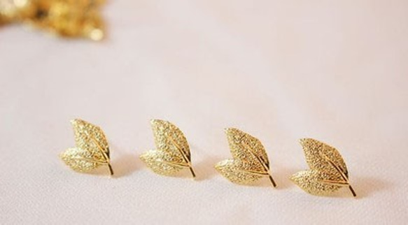 ♡プラチナメッキ素材♡ヴィンテージゴールデンリーフスタッズフック2個セット デコパーツ Crystal_rei 通販 6504966 ...