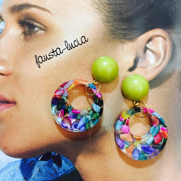 べっ甲カラフルシェルの大ぶりピアスイヤリング ピアス（スタッド・一粒） fausta-lucia 通販 4352512｜Creema(クリーマ)