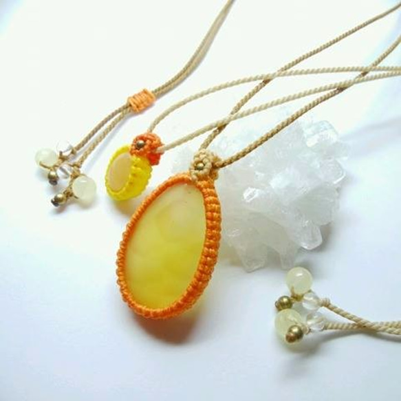 イエローアゲート＆イエロージェード マクラメ編みペンダントセット ネックレス・ペンダント 虹のかけら 通販｜Creema(クリーマ) 4686827