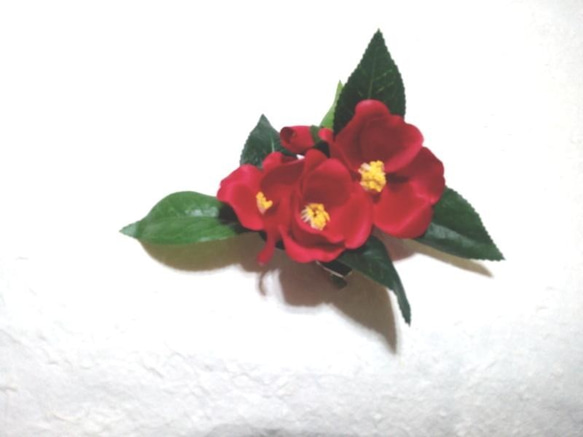 ＊赤椿＊ダブルクリップ* ヘッドドレス（ウェディング） *Round Heart*【クリーマ店】 通販｜Creema(クリーマ) 4945701