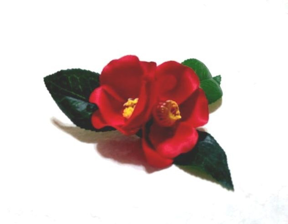 ＊赤椿＊ダブルクリップ* ヘッドドレス（ウェディング） *Round Heart*【クリーマ店】 通販｜Creema(クリーマ) 4945701