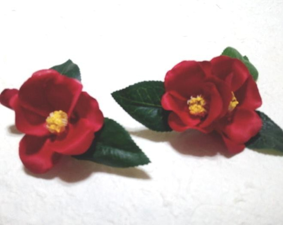 ＊赤椿＊ダブルクリップ* ヘッドドレス（ウェディング） *Round Heart*【クリーマ店】 通販｜Creema(クリーマ) 4945701