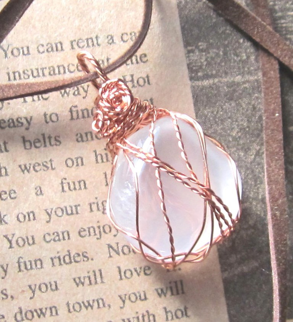 ジラソルペンダント♪ピンクGOLD水晶 ネックレス・ペンダント ice-blue 通販｜Creema(クリーマ) 1940713