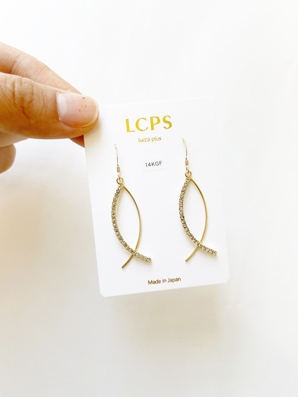 14kgfフック:フィッシュフープのビジューピアス/イヤリング ピアス（フック・チェーン） luccaplus 通販 10853927｜Creema(クリーマ)