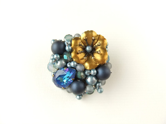SALE Brooch 花 （K0831) ブローチ さくら庵 通販｜Creema(クリーマ) 8010045
