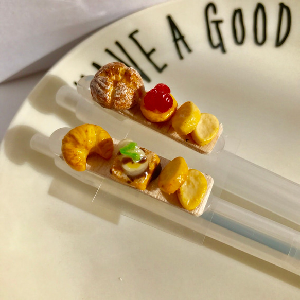 送料無料 ミニチュアパン ボールペン＆シャーペンセット ペン・筆記用具 MerCitron 通販｜Creema(クリーマ) 3866701