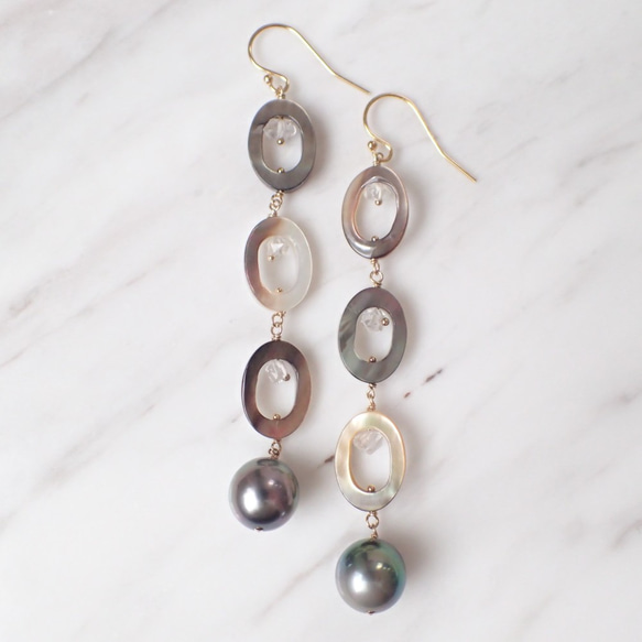 *SALE* K14GF shell & tahitian pearl pierce ピアス（フック・チェーン） Otium Jewelry 通販｜Creema(クリーマ) 9801950