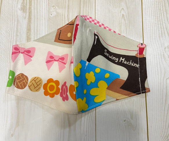 Lサイズ ️限定1枚 ️大人マスク♡手作りマスク♡立体マスク 布マスク 苺じゅーす 通販｜Creema(クリーマ) 11546992