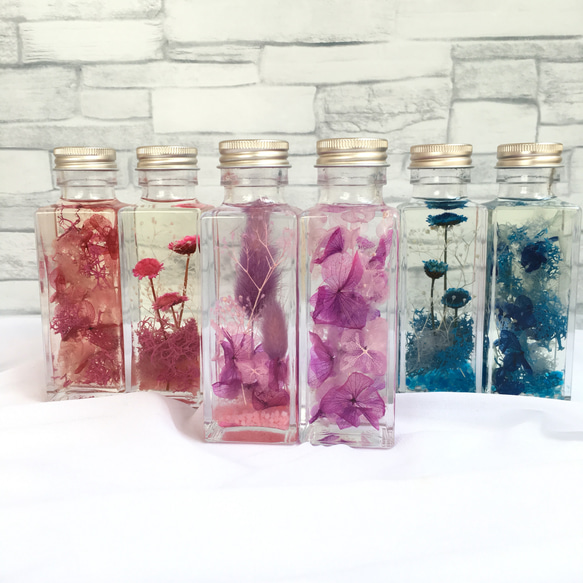 『ハーバリウム』 選べる3色x3タイプ スクエア型 Sサイズ ハーバリウム・植物標本 C&C 通販 5514556｜Creema(クリーマ)