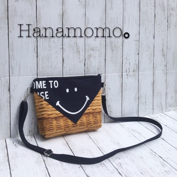 カゴプリントとニコちゃん ショルダー ショルダーバッグ Hanamomo。 通販 5506543｜Creema(クリーマ)