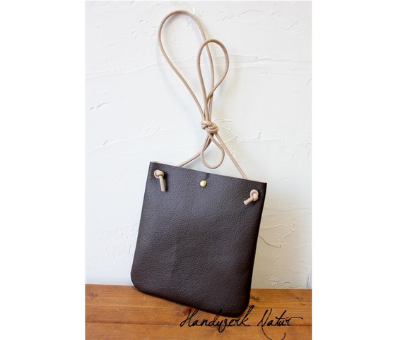 本革ポシェット こげ茶 生活防水レザー シンプル＆ナチュラル ショルダーバッグ Handwerk Natur 通販 2070238 ...