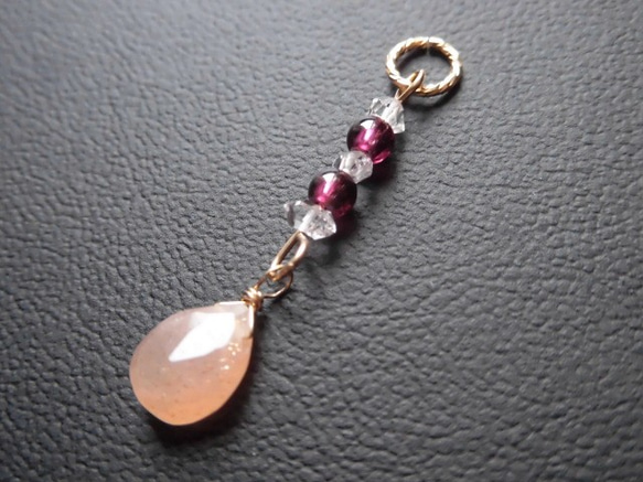 【sale】14kgf オレンジム－ンスト－ン×天然石の上品なペンダントトップ84￥640→￥500 ペンダントトップ KAZEYA－かぜやー 通販 10303836｜Creema(クリーマ)