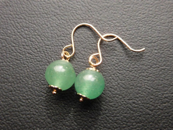 【sale】14kgf 6mmグリ－ンアベンチュリンの1粒ピアス1￥800→￥500 ピアス（フック・チェーン） KAZEYA－かぜやー 通販 10564444｜Creema(クリーマ)
