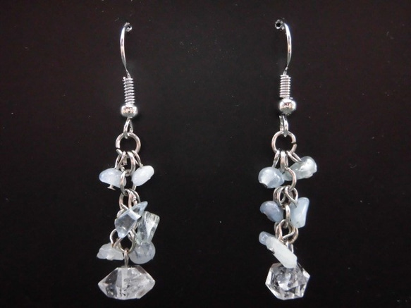 o(^o^)oダブルポイントクリスタル×アクアマリンのピアスo(^o^)o3 ピアス（フック・チェーン） KAZEYA－かぜやー 通販 ...