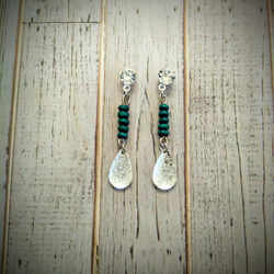 シール（貼る）ピアス 冬の雫 イヤリング・ノンホールピアス 神楽 Sora 通販 6690692｜Creema(クリーマ)