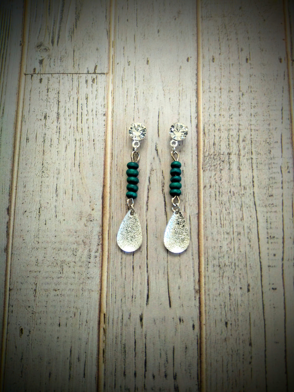 シール（貼る）ピアス 冬の雫 イヤリング・ノンホールピアス 神楽 Sora 通販 6690692｜Creema(クリーマ)