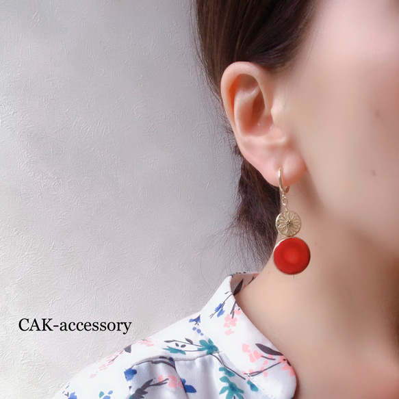 真っ赤な珊瑚のイヤリング・ピアス イヤリング・ノンホールピアス CAK-accessory 通販 7806794｜Creema(クリーマ)
