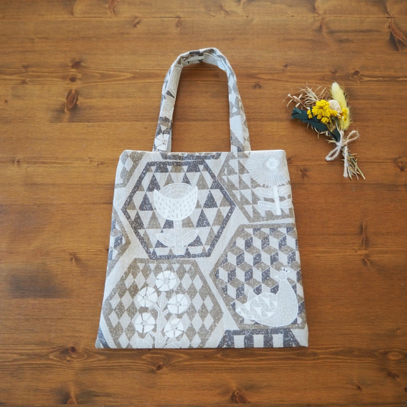 【sale】Antique flower ぺたんこミニトートバッグ （グレーベージュ） トートバッグ cafe lokki 通販 ...