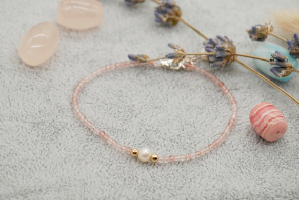 * CCトレジャーボックス*ストロベリークリスタルパールブレスレット ブレスレット CC 通販 5301393｜Creema(クリーマ)