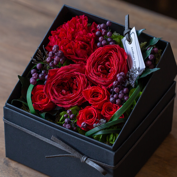 花言葉に想いをのせて＊ナチュラルシックなフラワーギフト（レッド） プリザーブドフラワー FlowerFactoryLazo 通販 ...