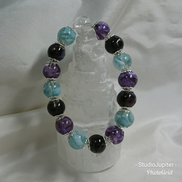 三大ヒーリングストーンレジンブレスレット ブレスレット あめとりん 通販｜Creema(クリーマ)