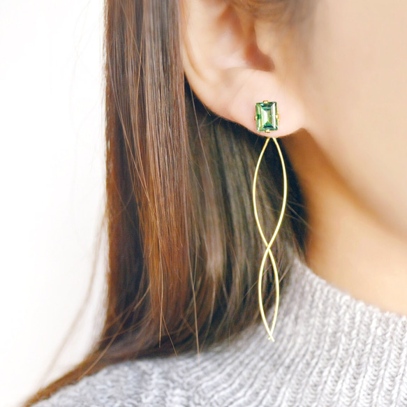 エリナイトウェーブピアス(イヤリング) ピアス（スタッド・一粒） NOISETIER 通販 3071500｜Creema(クリーマ)