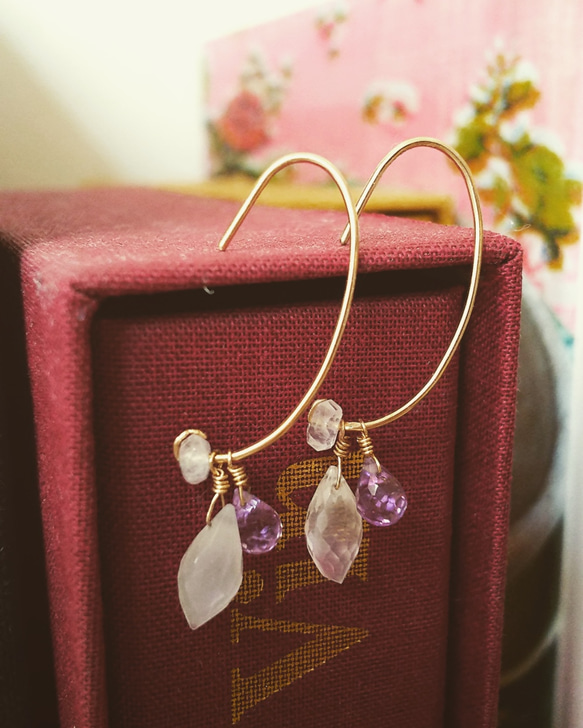 スタイリッシュなピアス マーキースカットムーンストーン ラベンダーアメジスト 14kgf ピアス（フック・チェーン） TOPAZ 通販 ...