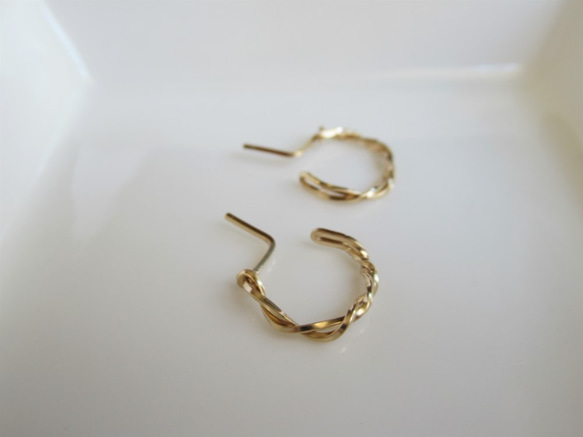 14kgf スクエア Small ropeミニフープピアス***キャッチレス(Silver925変更可):1005 ピアス（フープ） ma-re 通販 7279120｜Creema(クリーマ)