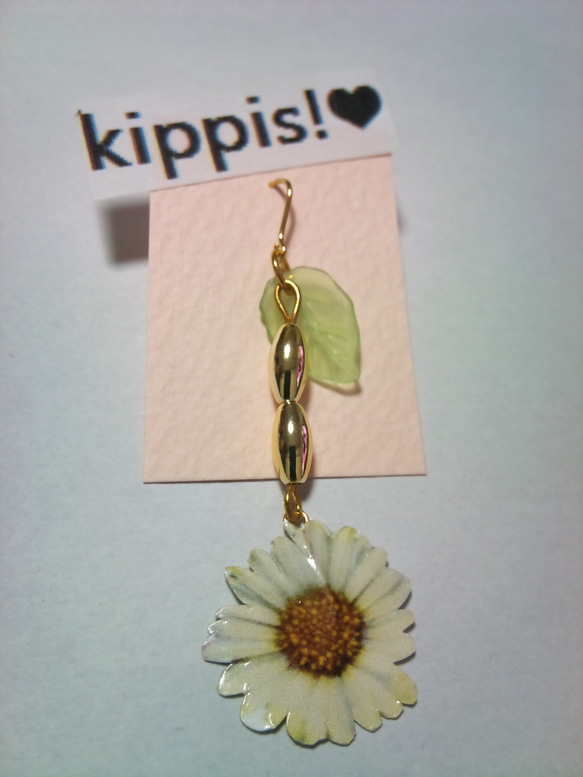マーガレット ピアス＊ ピアス（フック・チェーン） kippis！ 通販 136761｜Creema(クリーマ)