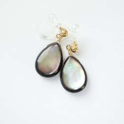 イヤリング(樹脂ノンホールピアスタイプ) K14GF大粒ブラックシェル(黒蝶貝)しずく イヤリング /アレルギー対 イヤリング・ノンホール ...