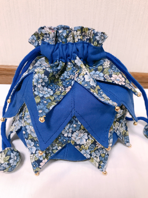 巾着袋型♡花柄ポーチ(ブルー) 巾着袋 ゆいにゃん 通販 9325870｜Creema(クリーマ)