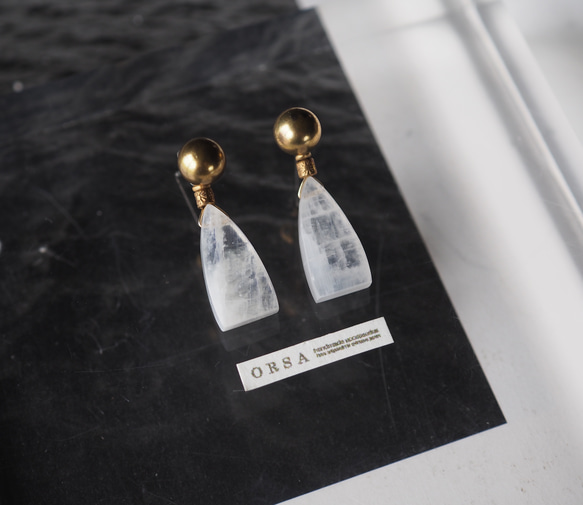 Mut：moon stone ピアス（その他） ORSA 通販 11562518｜Creema(クリーマ)