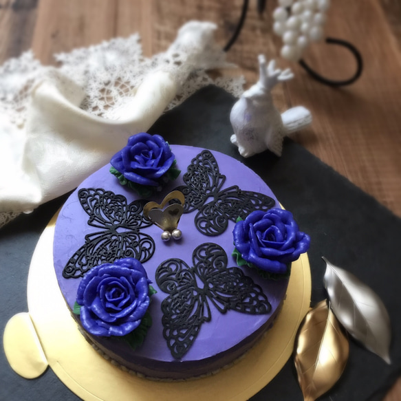 紫のバラと蝶のケーキ(レモンピール味） ケーキ Candy MERU 通販 6786300｜Creema(クリーマ)