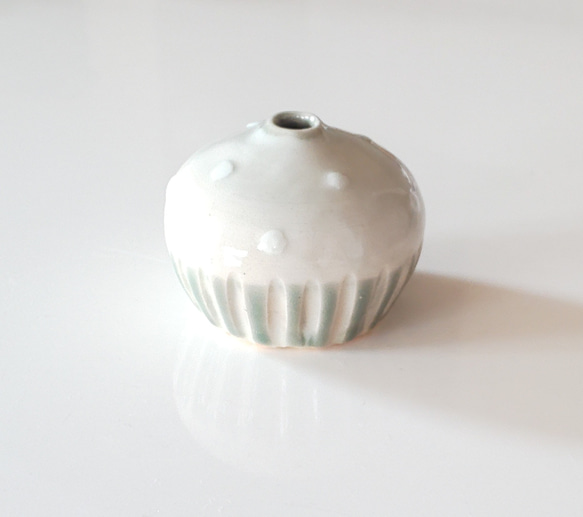 ぷっくり一輪挿し 一輪挿し・花瓶・花器 Emmy 通販 12162226｜Creema(クリーマ)